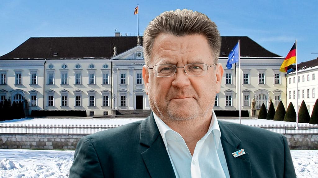 Stephan Brandner: Statt Orden besser Anklage gegen Merkel | AfD Kompakt